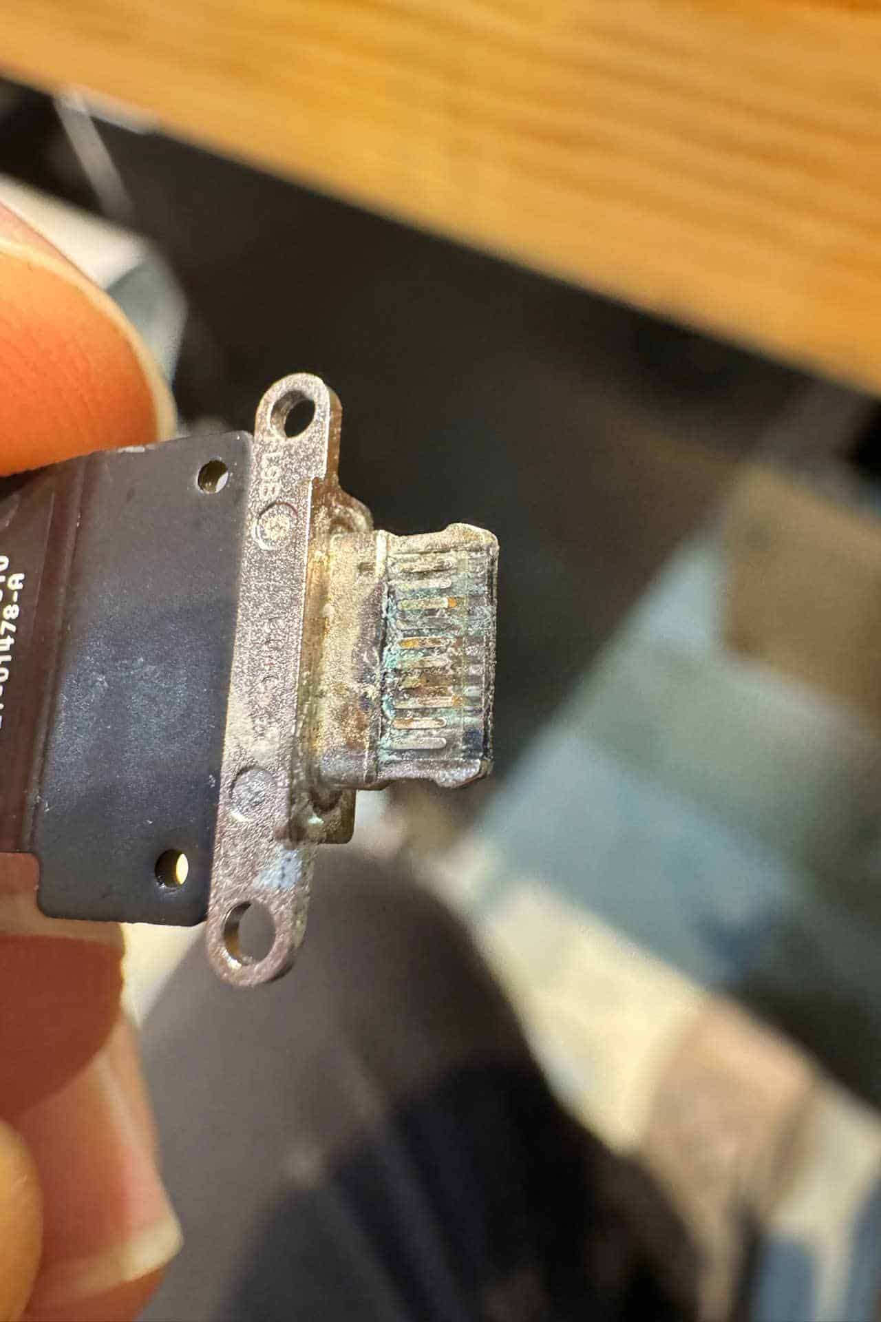 How To Tell If You Have A Damaged Charging Port - The Lab - Warsaw, IN