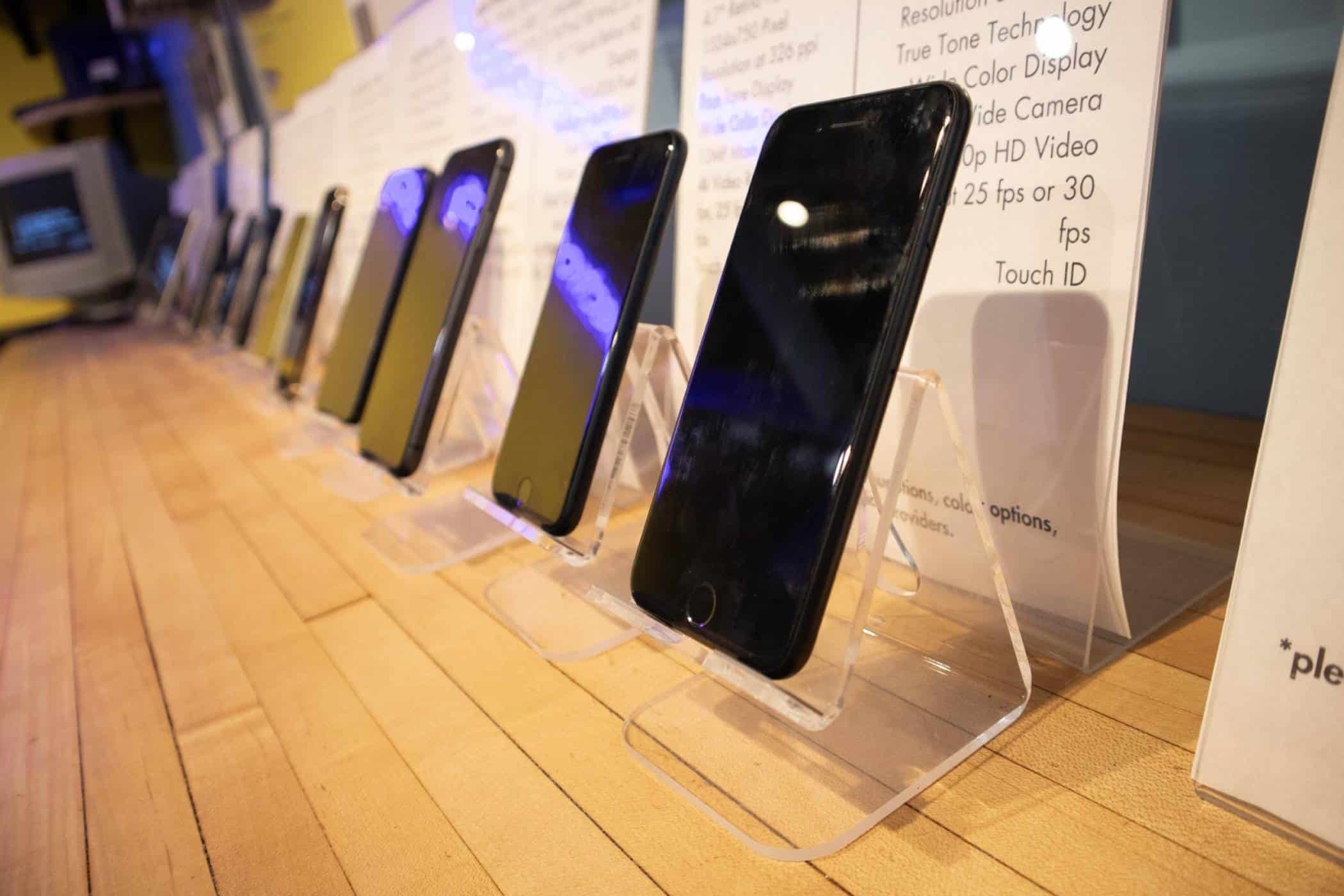 Refurbished Phones: How To Make The Best Choice - The Lab - Warsaw, IN